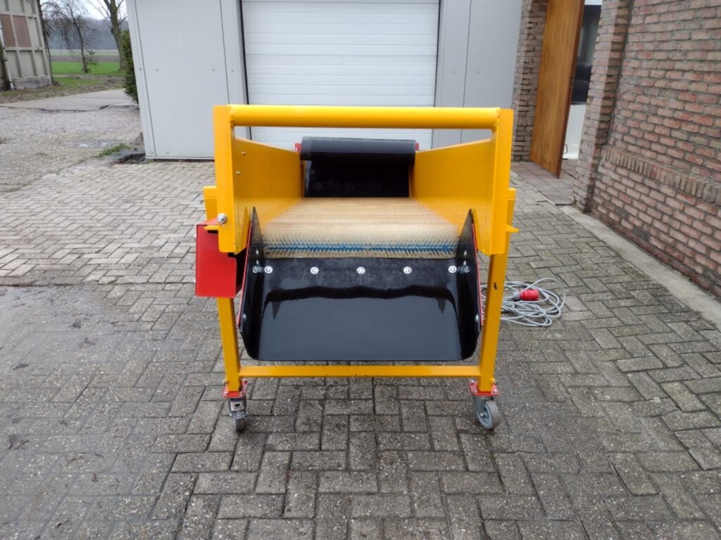 Spinnekop borstelmachine/poetsmachine | Boerderijmachines.nl